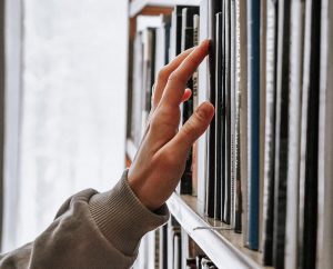 Query to find table names in a SQL Server database - Jonathan Crozier